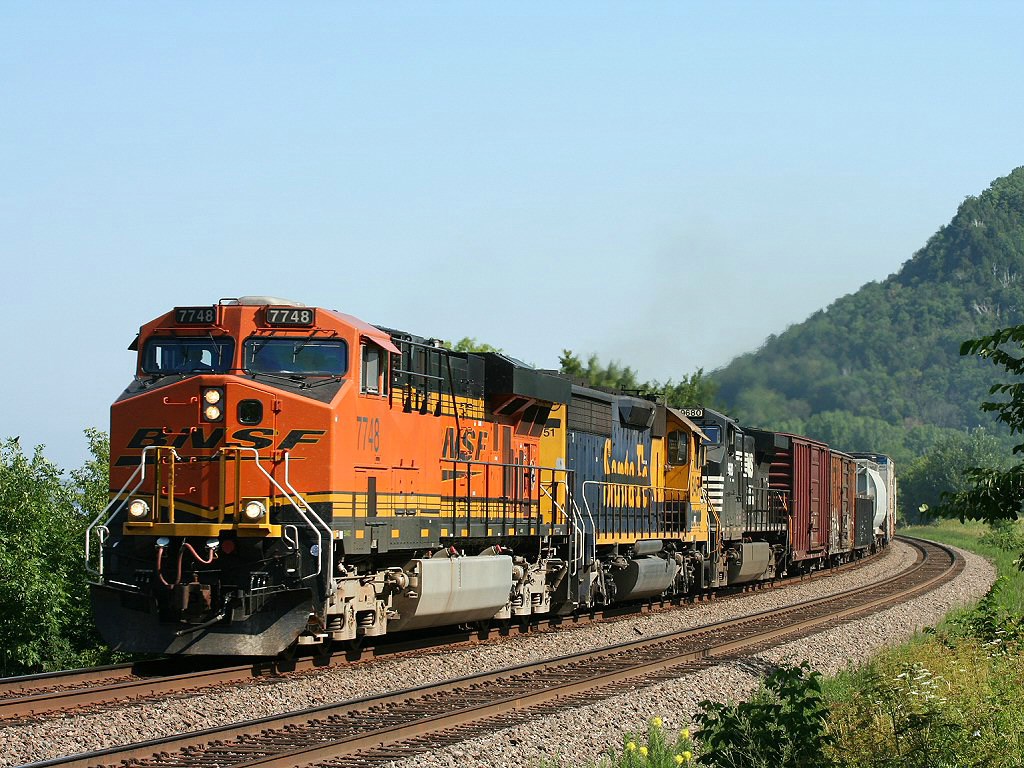 BNSF 7748